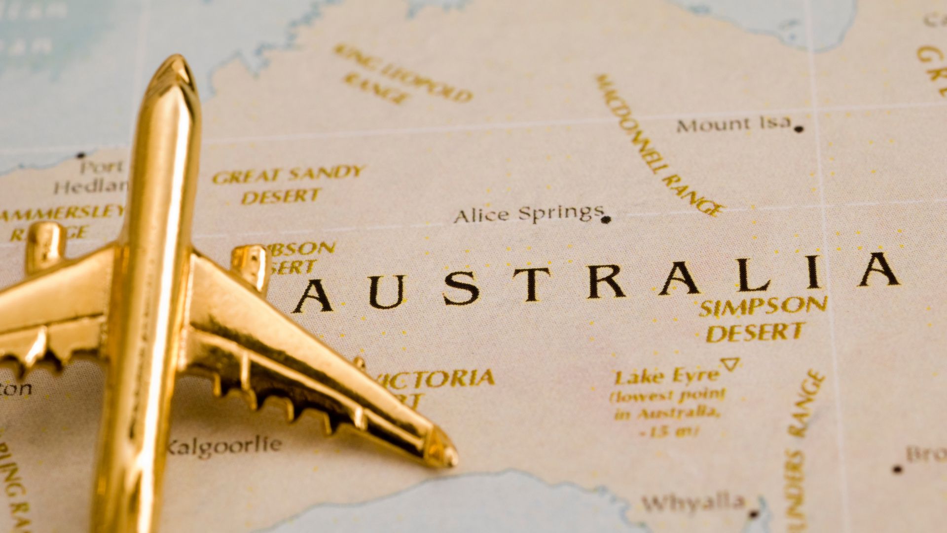 ACCC Monitor Domestic Flights – Hotel Magazine